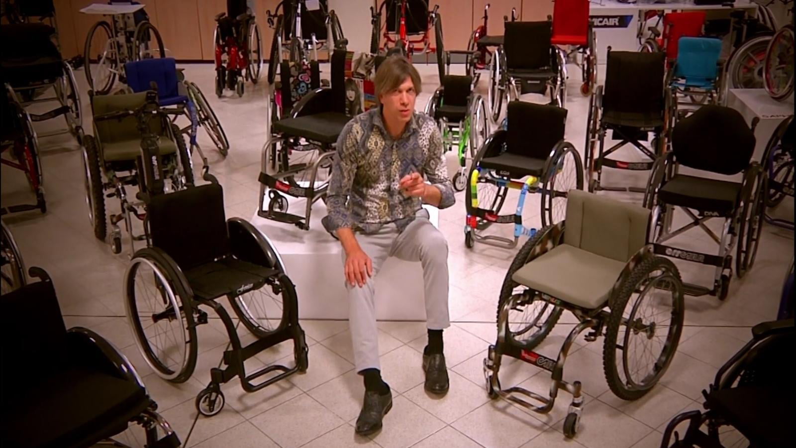 Il cantautore Andrea Bolzonello presenta “Rivaluta”, la canzone per ...