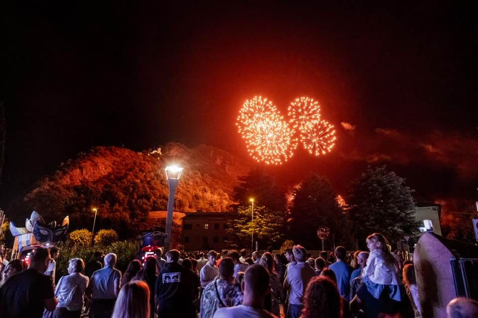 Successo pieno per i "Foghi" di Santa Augusta. Miatto: "Tantissime ...