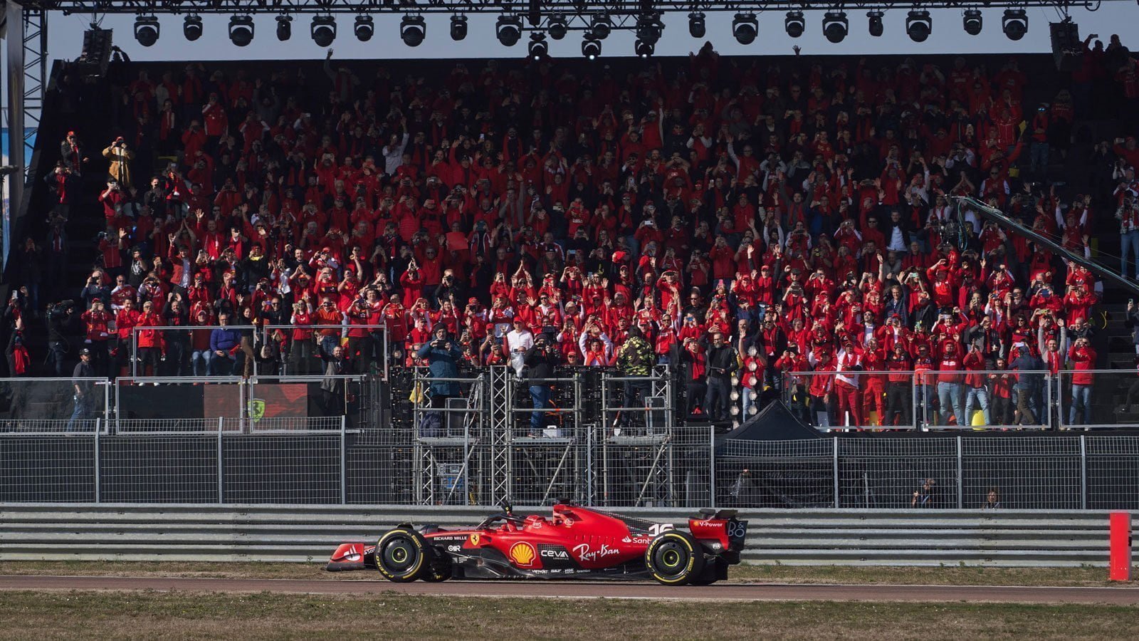 La nuova Ferrari è pronta a vincere il mondiale di F1. Bit (Ferrari ...