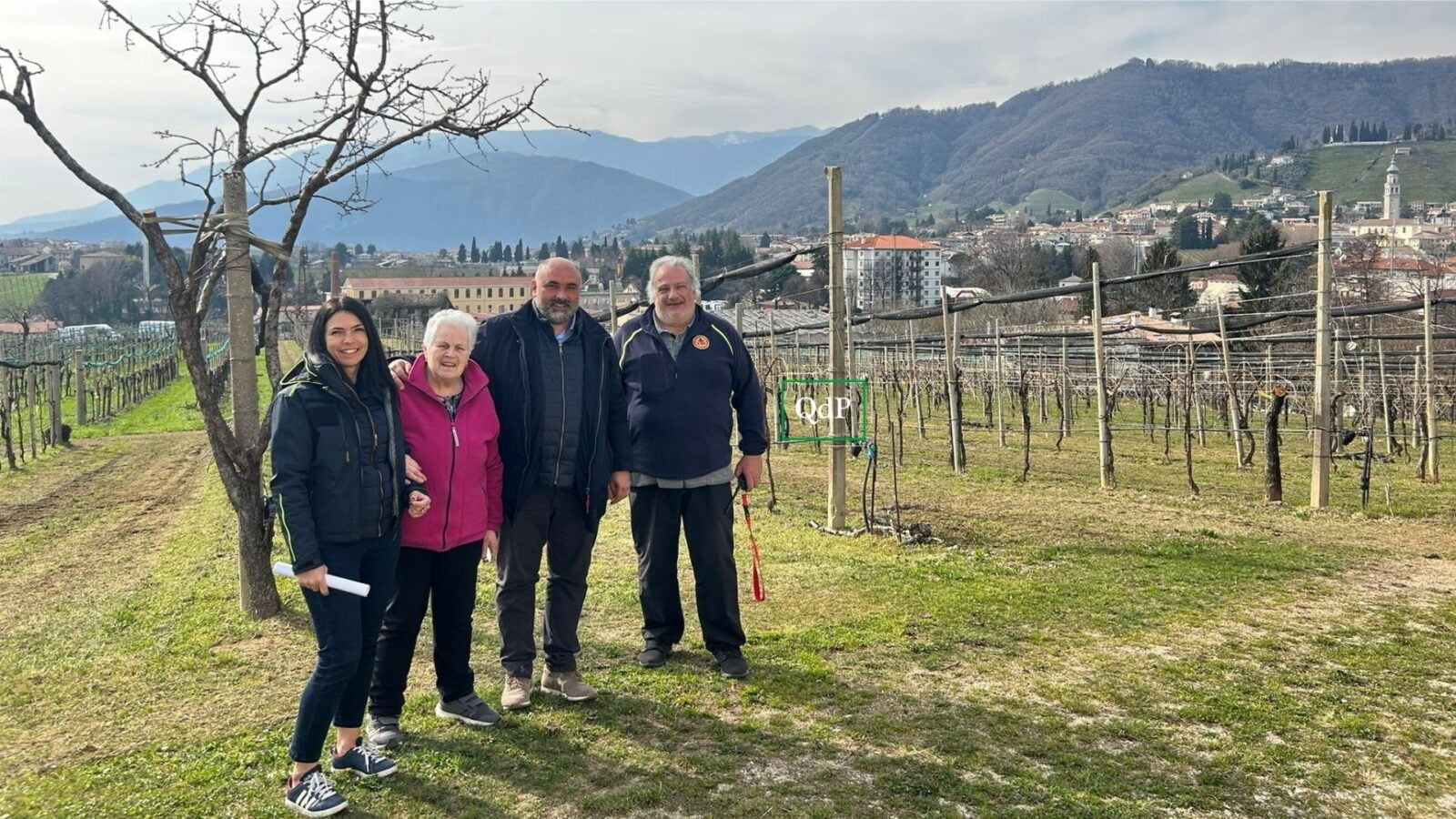 La “Signora dei Foghi” e il rito dello spettacolo pirotecnico il lunedì ...