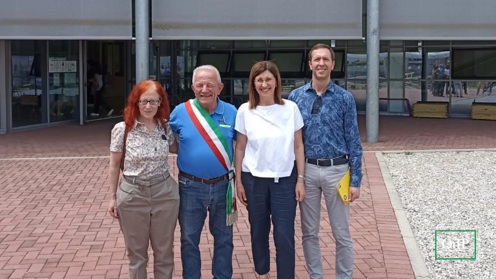 La professoressa Annamaria Capretta va in pensione dopo 37 anni alla ...