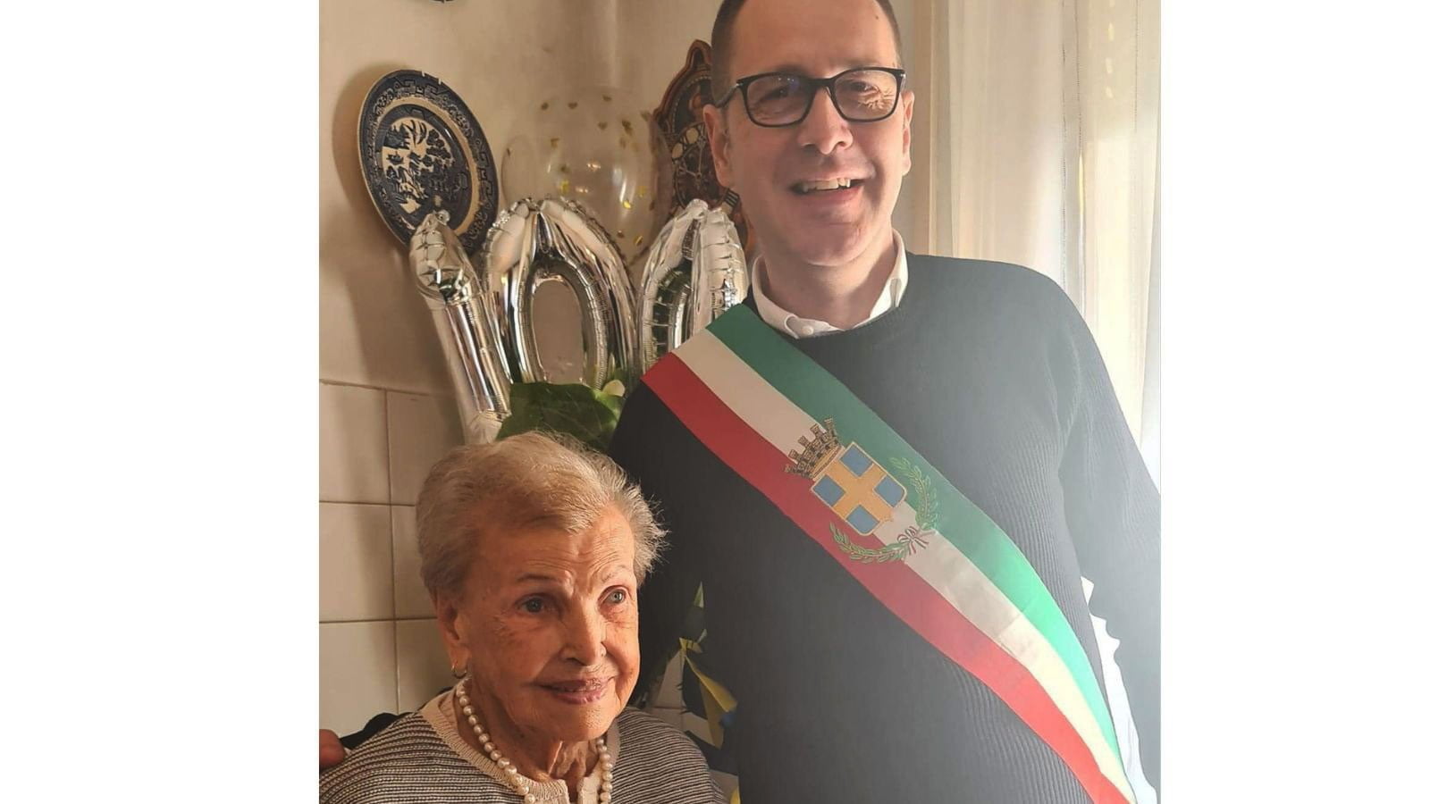 "Non ho nessun segreto, solo tanto lavoro": grande festa per i 100 anni ...