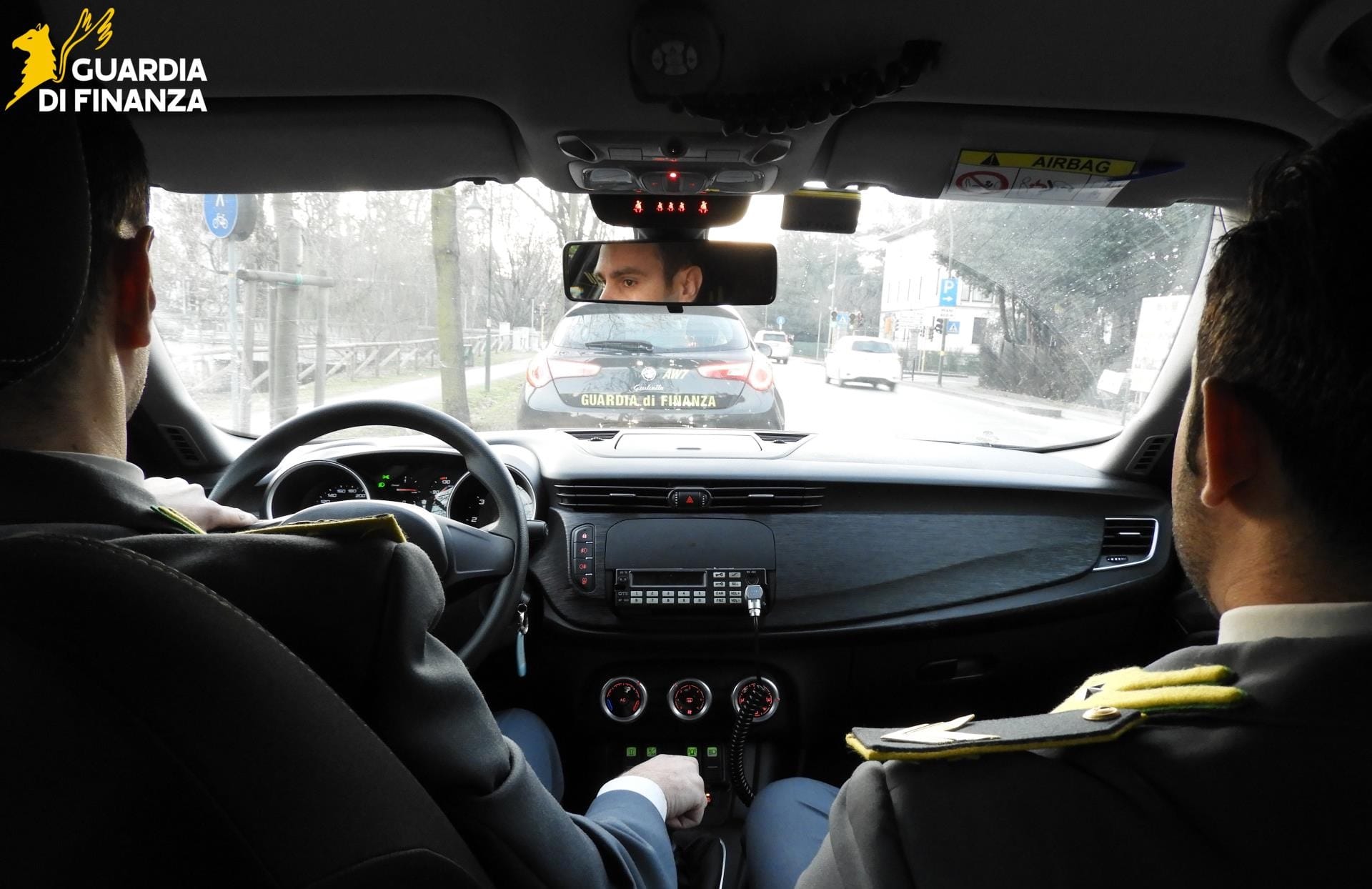 Maxi furto di rame col furgone rubato, cinque denunce